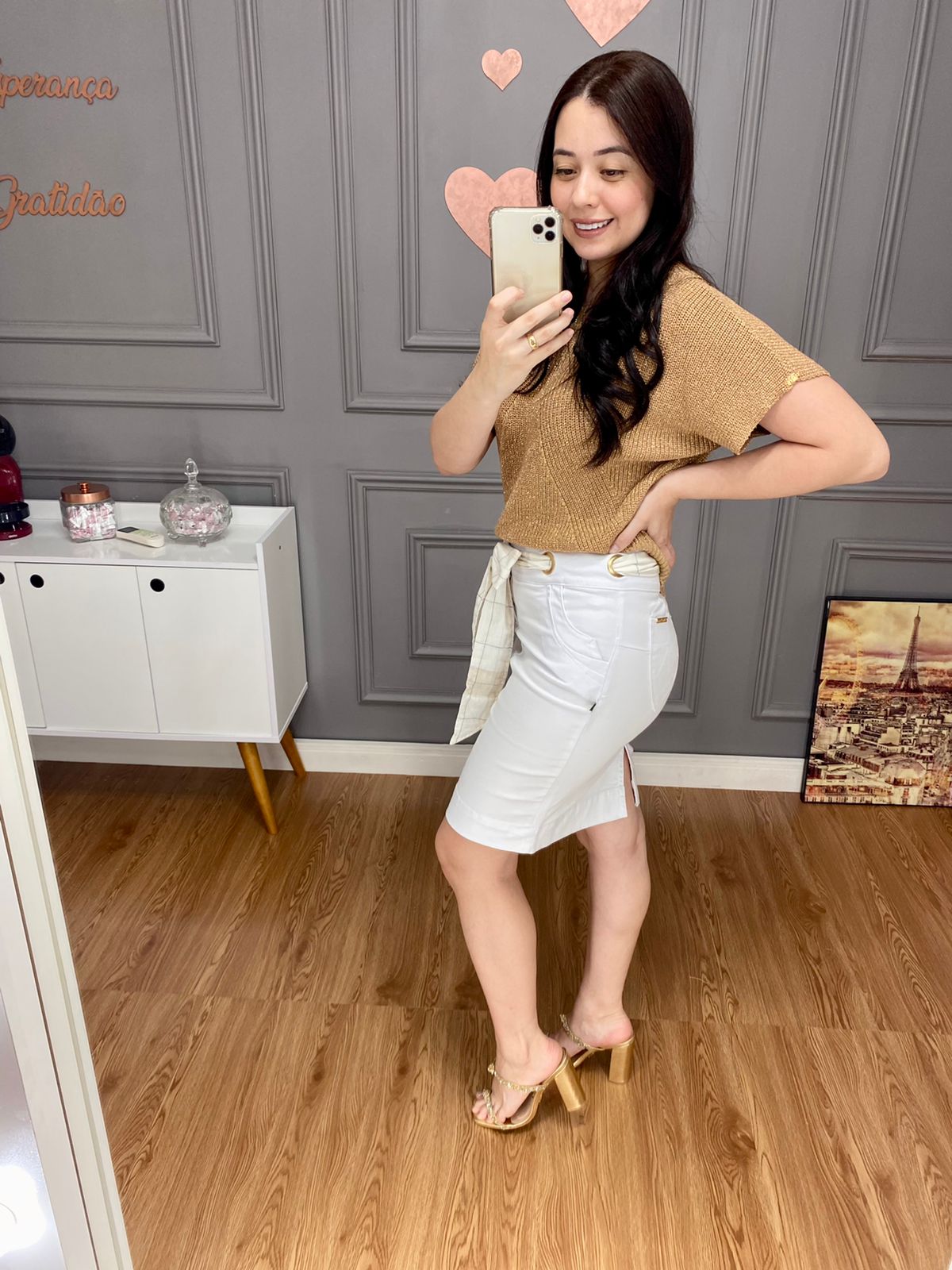 Saia Emilly *Sem troca* - Ester Mendes